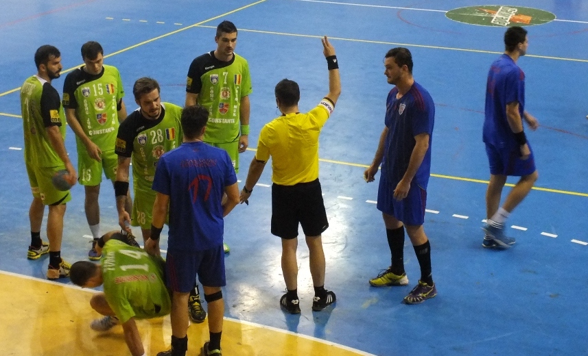 Quand ''recherches'' et ''arbitrage'' font bon ménage - FFHandball