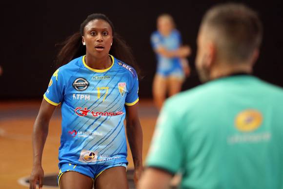 #Arbitrage - Siraba Dembélé-Pavlovic marraine des Journées de l’Arbitrage - FFHandball