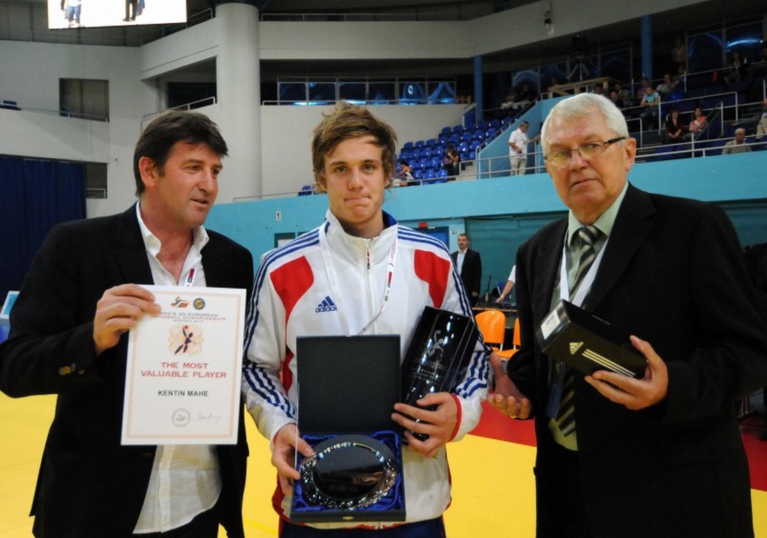 Euro juniors garçons : Kentin Mahé élu meilleur joueur - FFHandball