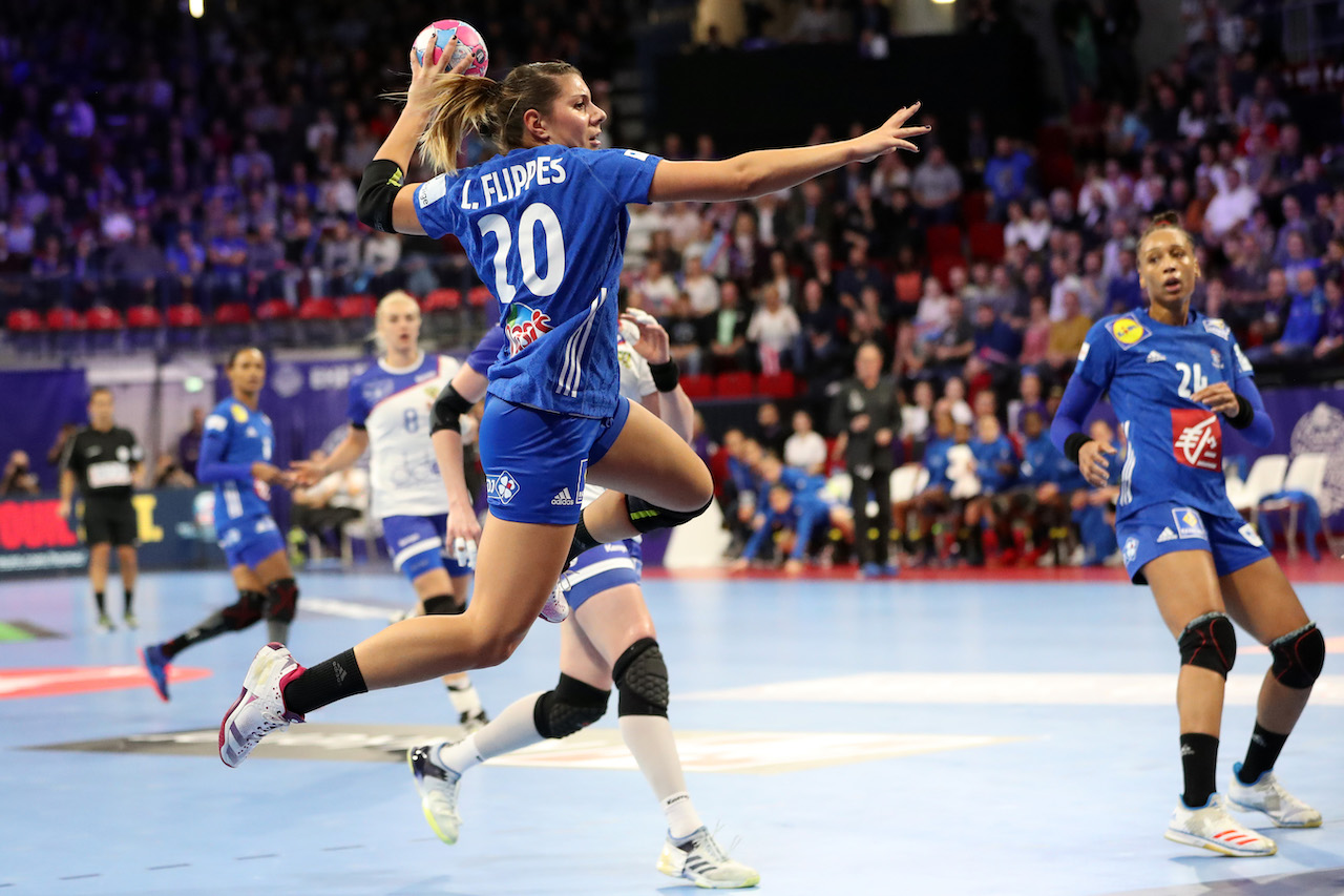#EDF-F - EHF EURO 2018 - Trois questions à Laura Flippes - FFHandball