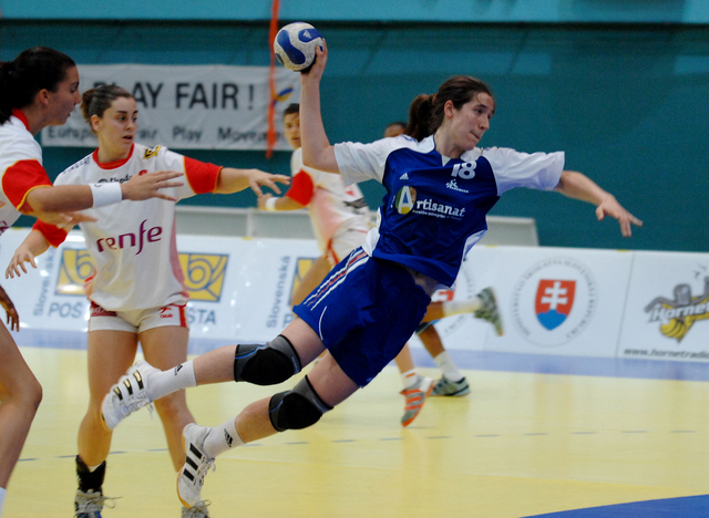 S'organiser rapidement au poste de pivot - FFHandball