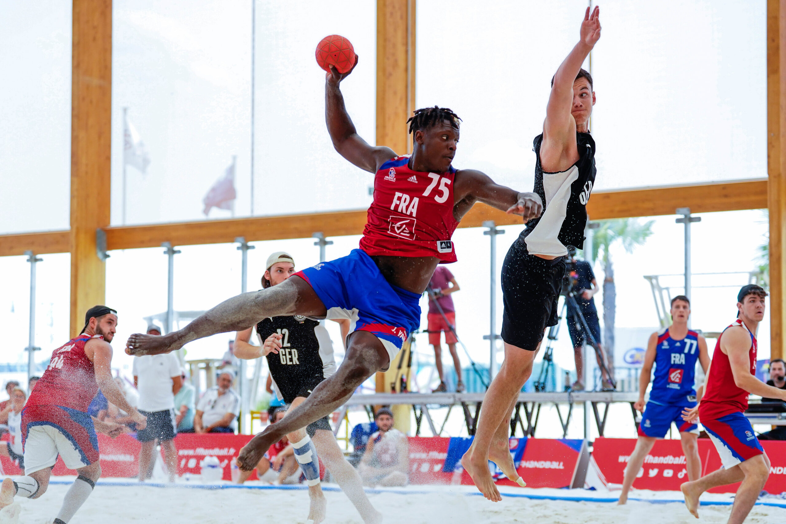 BEACH - EDFM - Une revue d'effectif encourageante - FFHandball