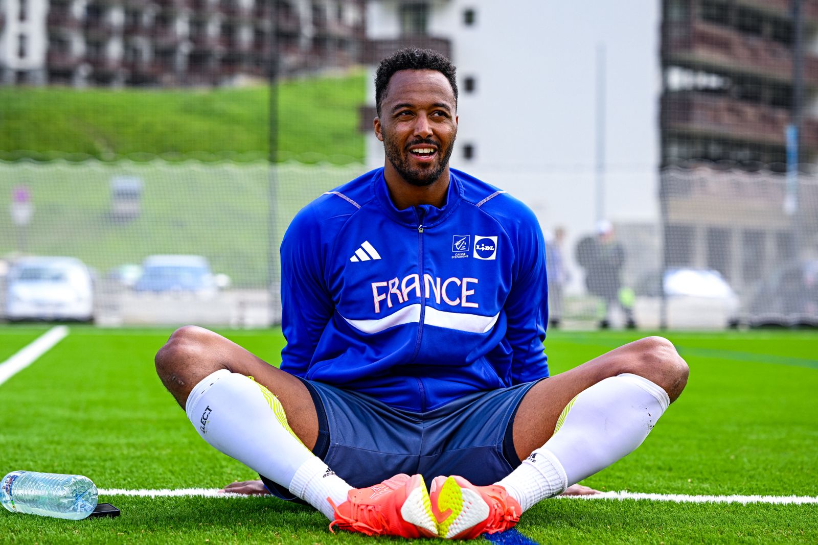 EdFM - Timothey N’Guessan : « c’est dur mais on s’entraide » - FFHandball