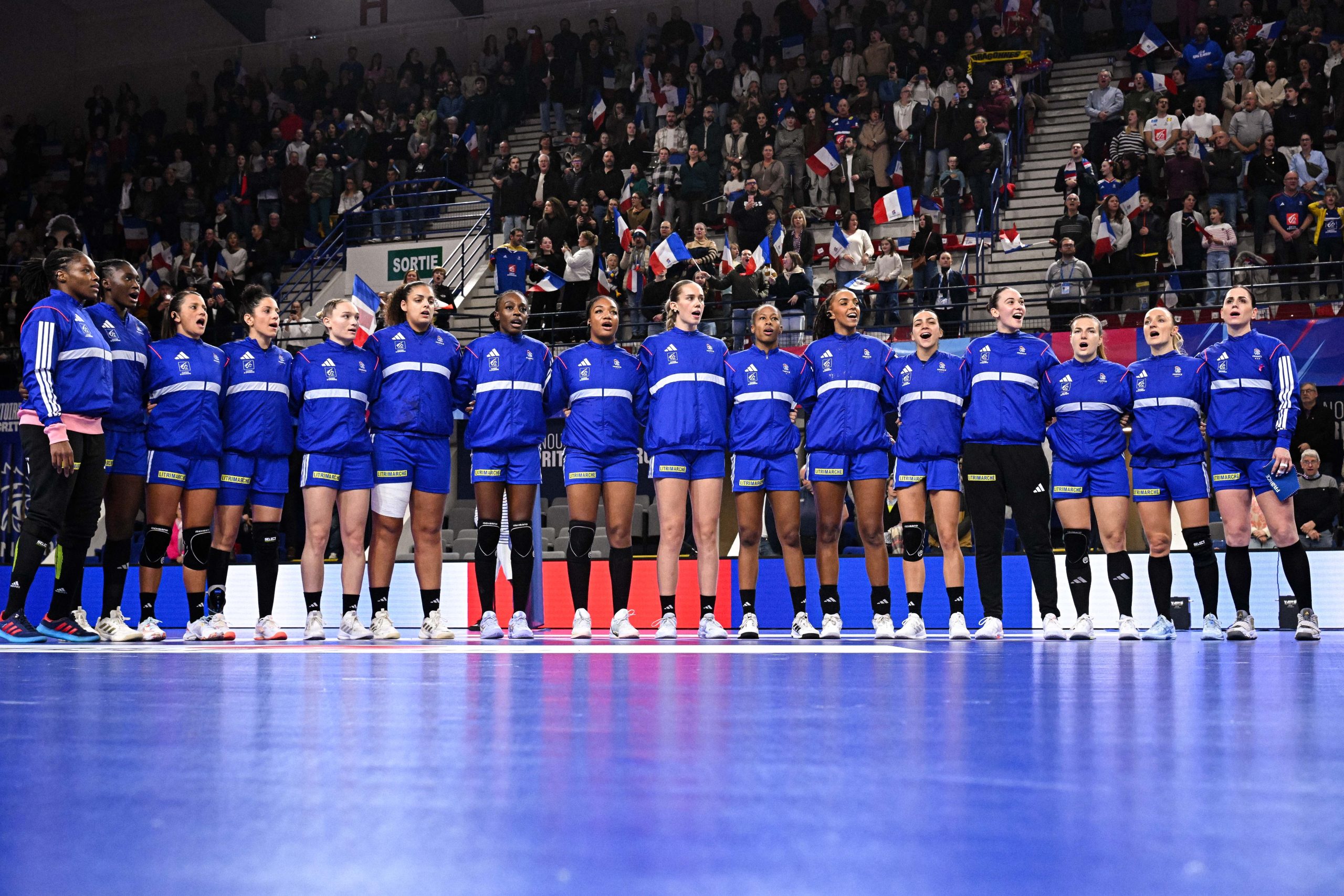 EDFF - Tournoi de France 2025 - Les Bleues dominent l'Angola - FFHandball